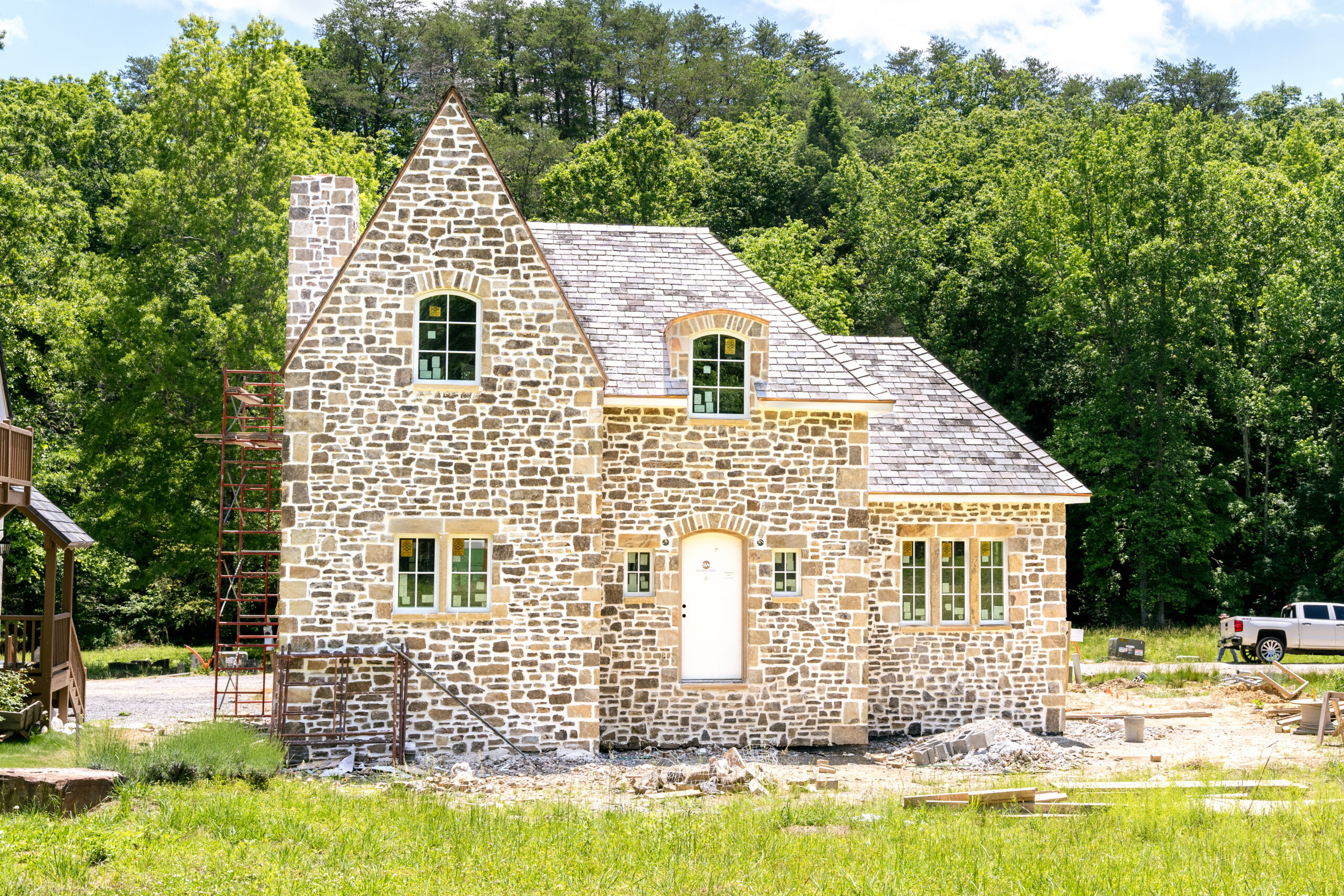 The Quintessential French Cottage - Cloudland Station